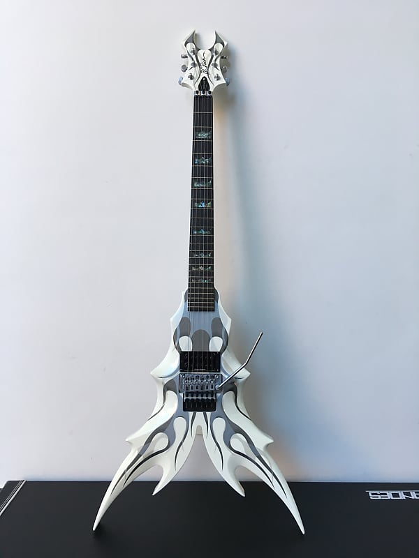 Bc Rich Draco Ghost flame 2008 White-grey | Reverb