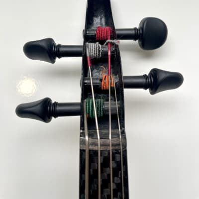 Carbon Fiber Baritone Violin - video sample | Reverb Deutschland