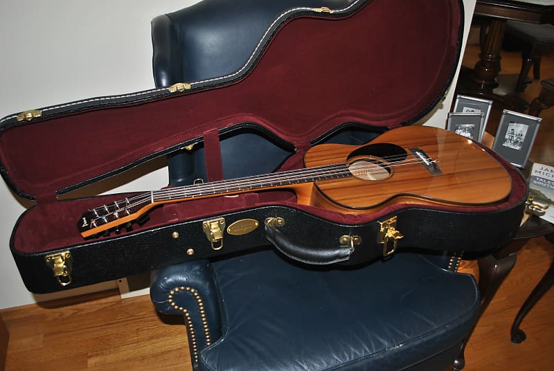 Pono Bn8-1 8 string tenor guitar/ baritone ukulele w/TKL case | Reverb