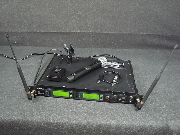 Shure UR4D Dual Wireless Receiver w/ UR2 SM58 Mic & UR1 | Reverb