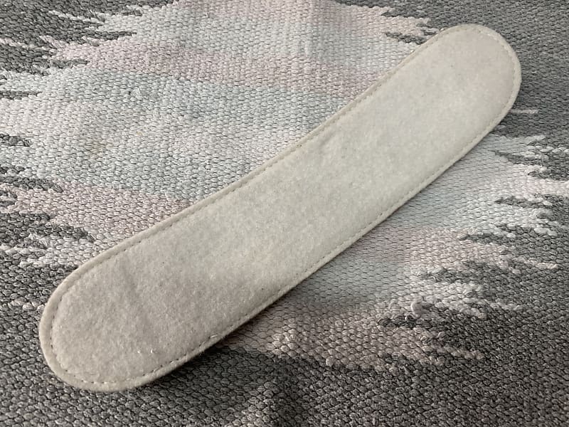 Gibson Custom Historic GV99 Tan Guitar strap pad | Reverb