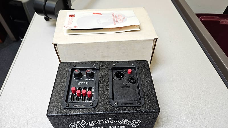 Martin 24932BOX Martin MEQ-932 Acoustic Onboard Preamp | Reverb Canada