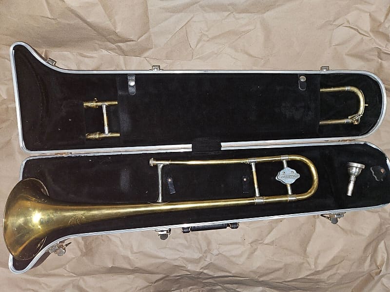 Holton Collegiate Trombone, with case & mouthpiece, USA. Very | Reverb
