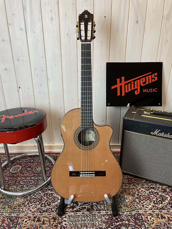 Alhambra 9P CW E8 2023 - Natural Gloss | Reverb UK