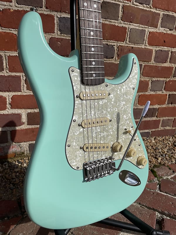 Stratocaster style, K Douglas USA Partcaster, Fender USA pup | Reverb