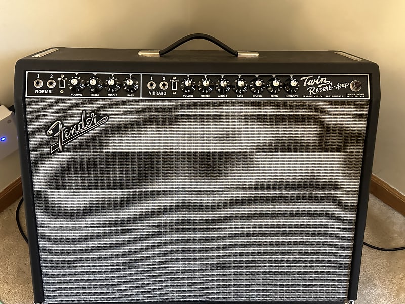 Fender 65 Twin Reverb 85 Watt 2x12 Guitar Combo Amplifier | Reverb
