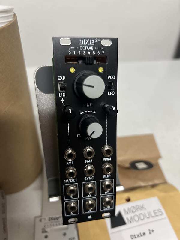 Intellijel Dixie II+ Full-featured triangle core VCO/LFO | Reverb