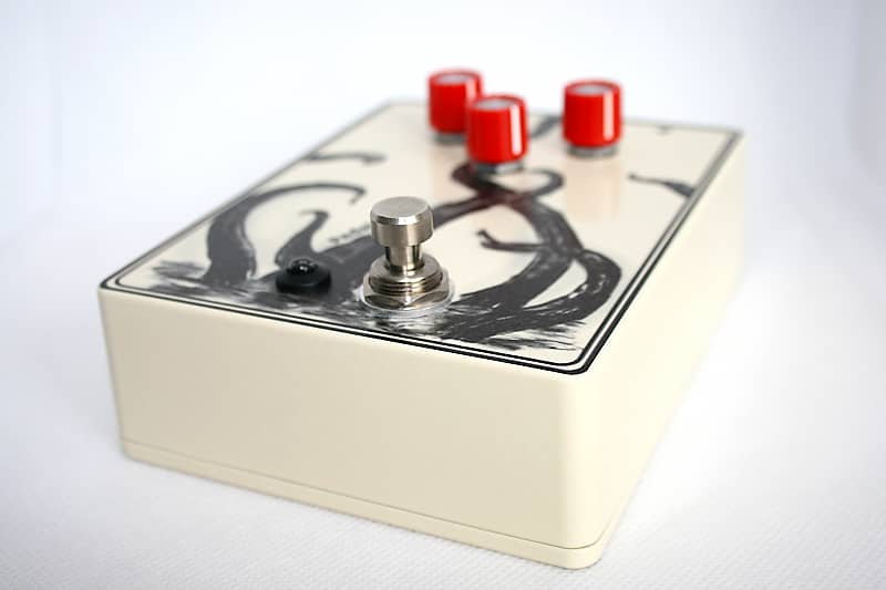 Pedal Tree kHraken Delay Ambient Delay Analog Sound | Reverb Canada Pedal Tree kHraken Delay Ambient Delay Analog Sound | Reverb Canada