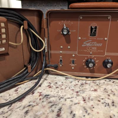 Conn Strobotuner w/ Anvil Flight Case - Black | Reverb