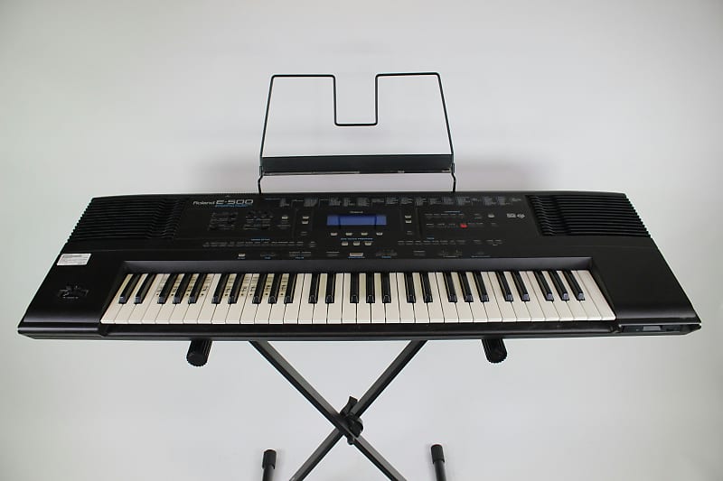 Used Roland E-500 INTELLIGENT KEYBOARD Keyboards 61-Key | Reverb