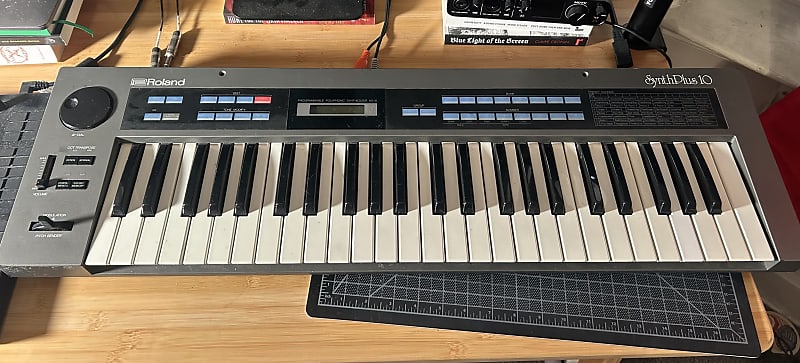 Roland HS 10 (Identical to Alpha Juno) | Reverb