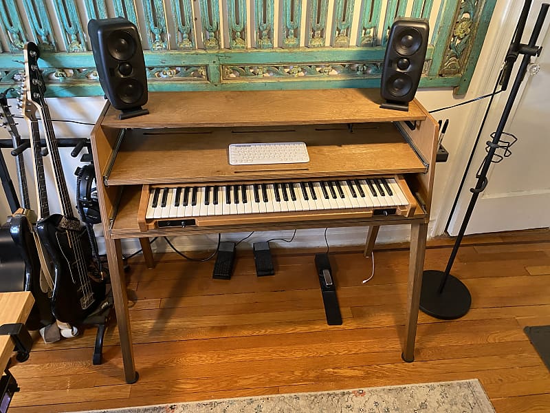 Audio Housing Compact One – music production desk | Reverb