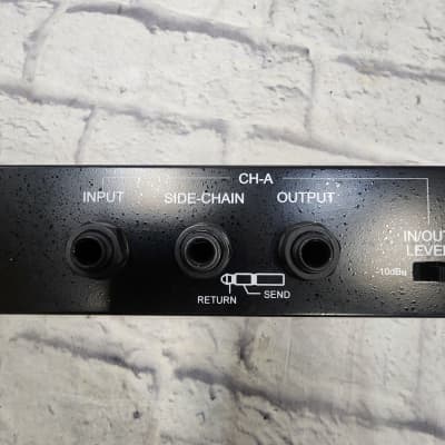 Phonic PCL3200 Dual Channel Compressor Limiter | Reverb