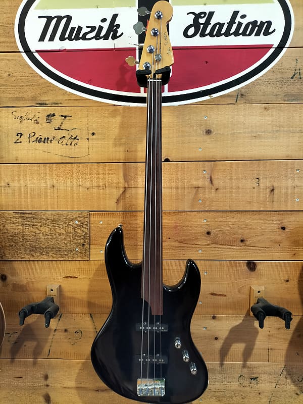 Jim Reed Fretless Bass | Reverb