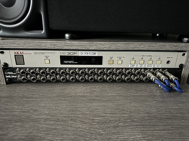 Signal Transport Synthdriver 32 1990s - Black | Reverb