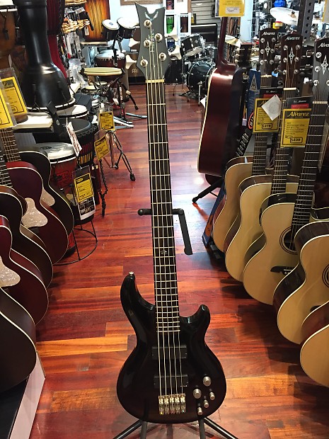 Dean Hardtail 5 string Bass With Dean case | Reverb