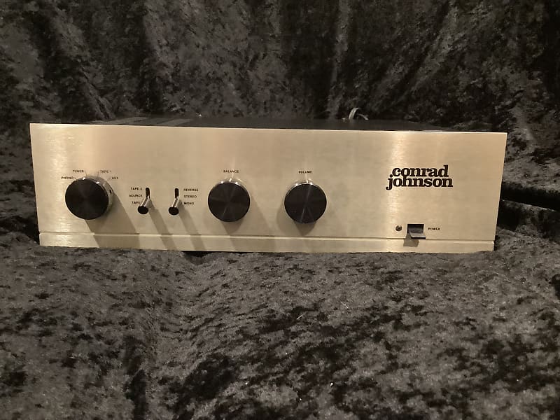 Conrad Johnson PV2 Vacuum Tube Pre-Amplifier Stereo Equipment | Reverb