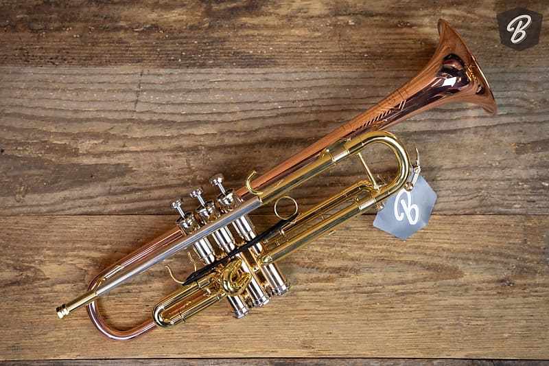 Getzen 900DLX Eterna Series Trumpet in Lacquer w/Case | Reverb