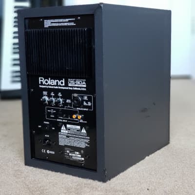 ROLAND DS-90A BI-AMP 24 BIT AMPLIFIED DIGITAL STUDIO MONITOR | Reverb