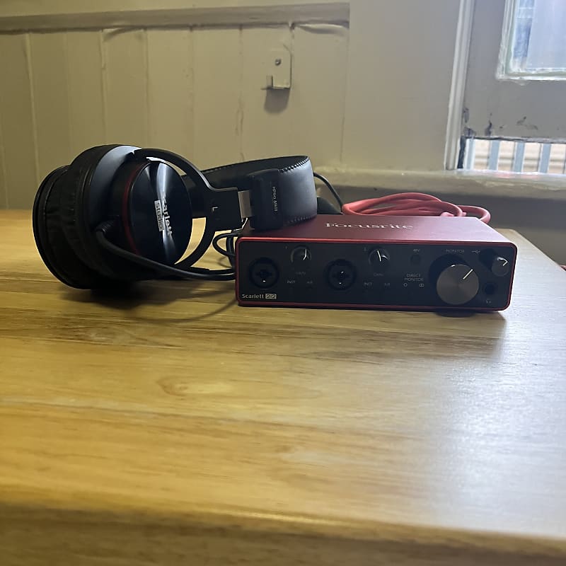 Focusrite Scarlett 2i2 3rd Gen Studio Bundle with Headphones | Reverb