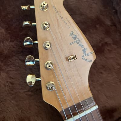 Fender Custom Shop Stratocaster 2000 Fiesta Red / Gold | Reverb