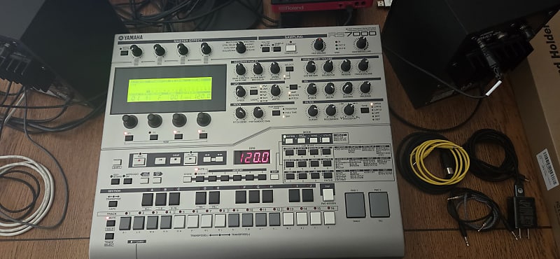 Yamaha RS7000 Groovebox, sequencer, sampler and synth! | Reverb