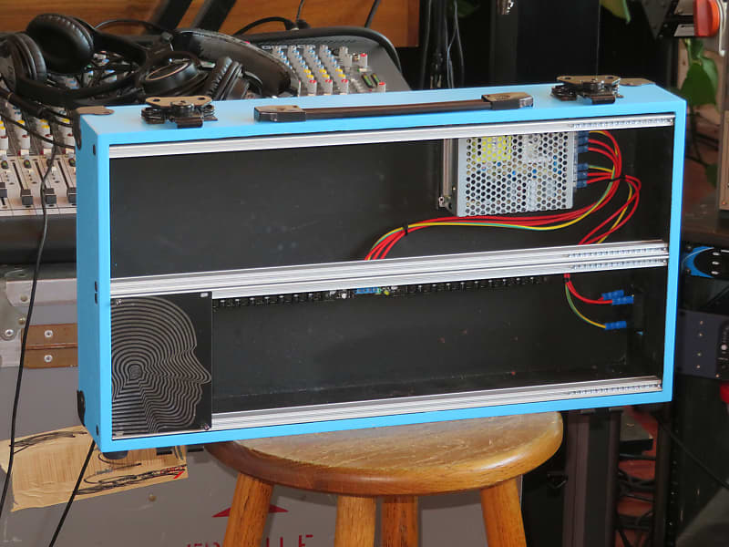 DIY 6U 104hp Powered Portable Eurorack Case | Reverb