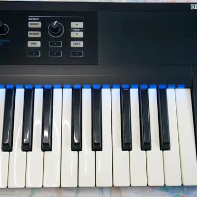 Native Instruments Komplete Kontrol S49 Mk2 2010s - Black | Reverb