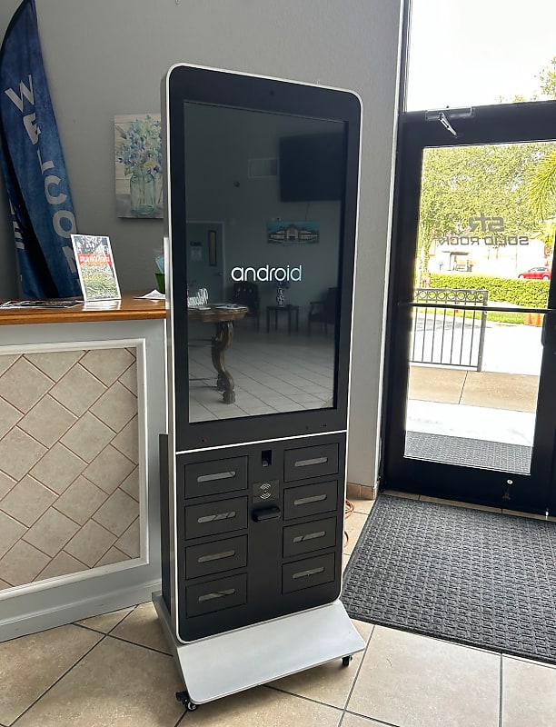 Digital Touchscreen Interactive Display Unit w/ CellPhone | Reverb