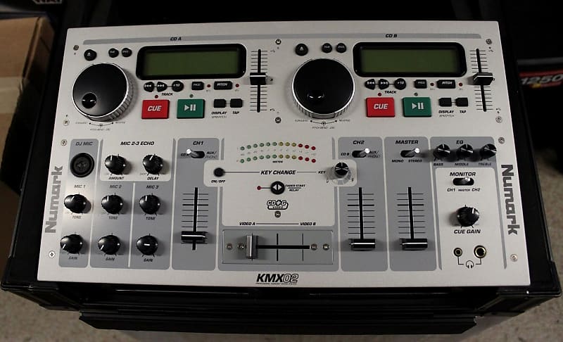 Numark KMX02 Karaoke Dual-CD Mixing System | Reverb Canada