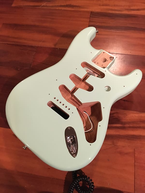 Fender Classic Vintera RI Surf Green Strat Stratocaster Alder | Reverb