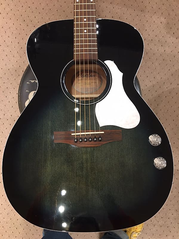 Art & Lutherie Legacy HG Indigo Burst Q-discrete | Reverb Canada