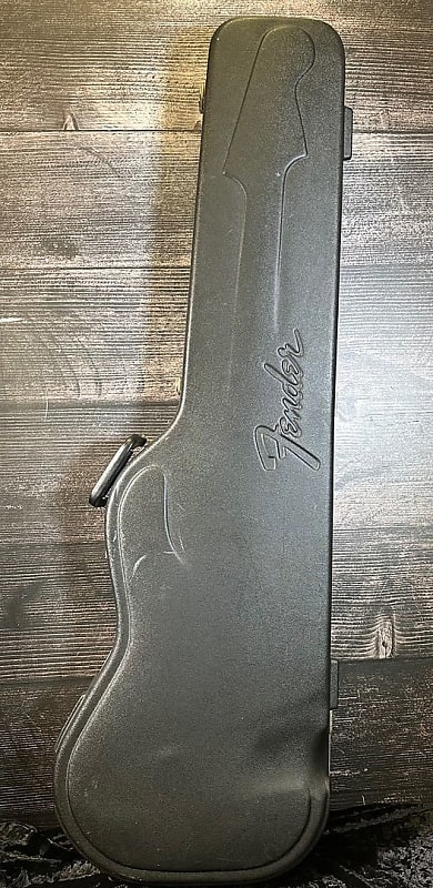 Fender Molded Hardshell bass case (Philadelphia, PA) | Reverb