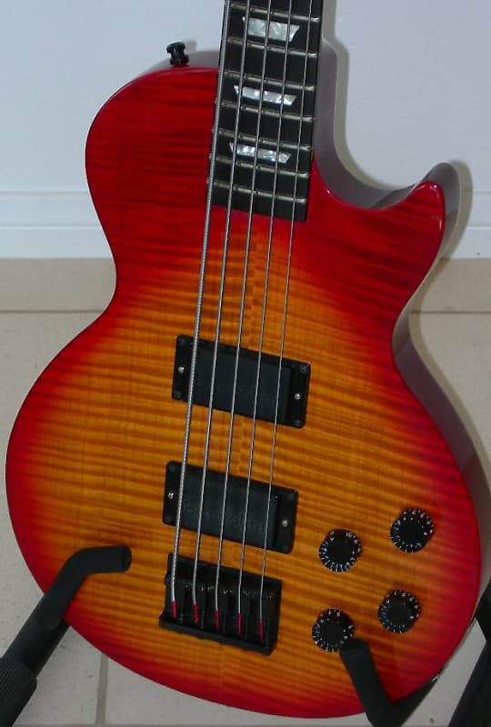Gibson Les Paul LPB-2 Premium 5-string Bass, Clean, Rare, | Reverb
