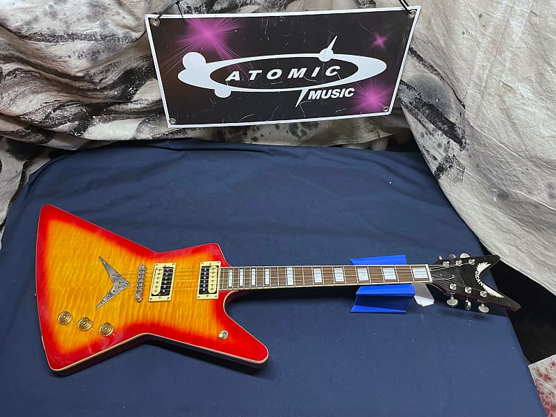 Dean Z Guitar 2006 Cherry Burst Reverb