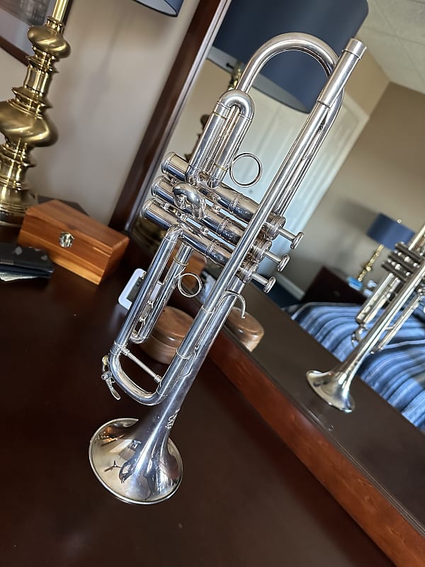 Yamaha YTR-8335RG Xeno Bb professional trumpet w/new Reunion | Reverb