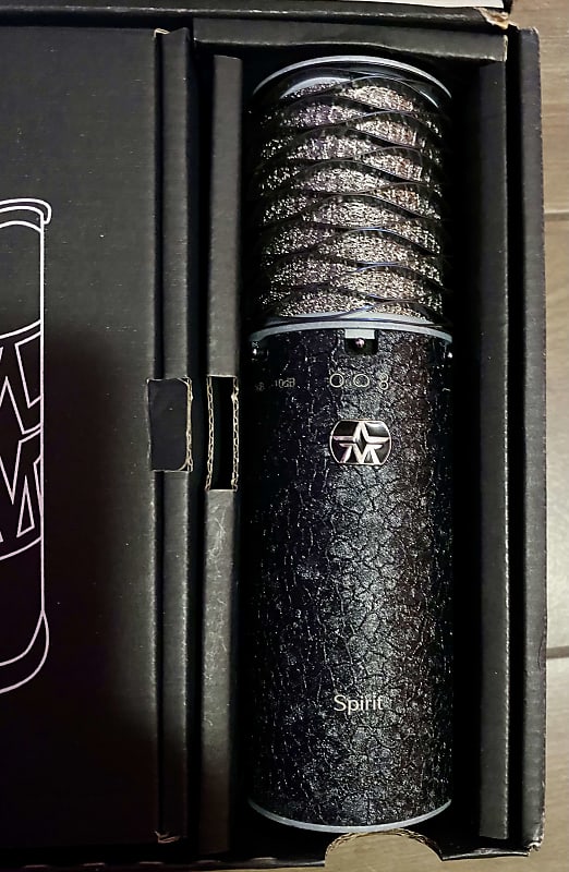 Aston Spirit Black Bundle | Reverb