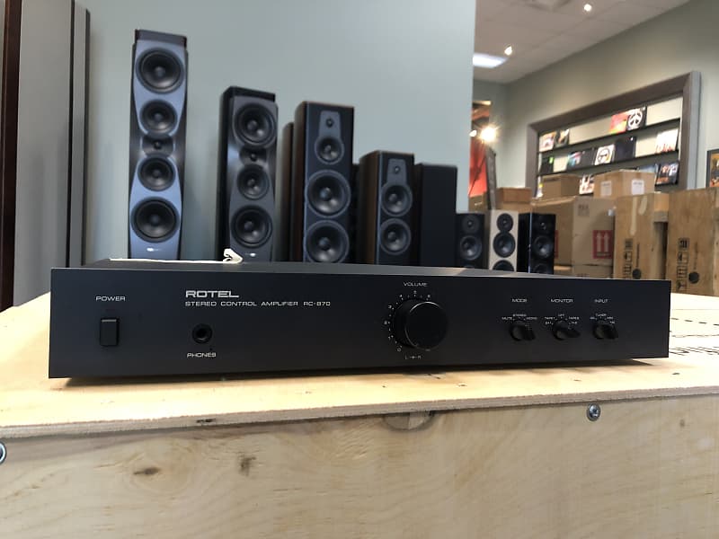 Rotel RC-870 Stereo Preamplifier | Reverb