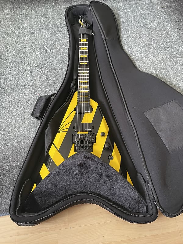 Washburn Parallaxe V260FR 2019 Black/Yellow | Reverb