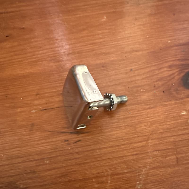 Peavey Classic 30 Amp Handle Retainer | Reverb