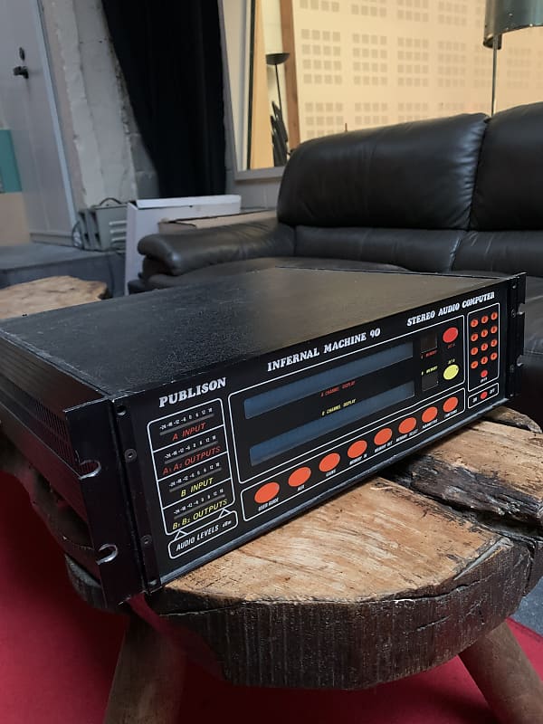 Publison Infernal Machine 90 | Reverb