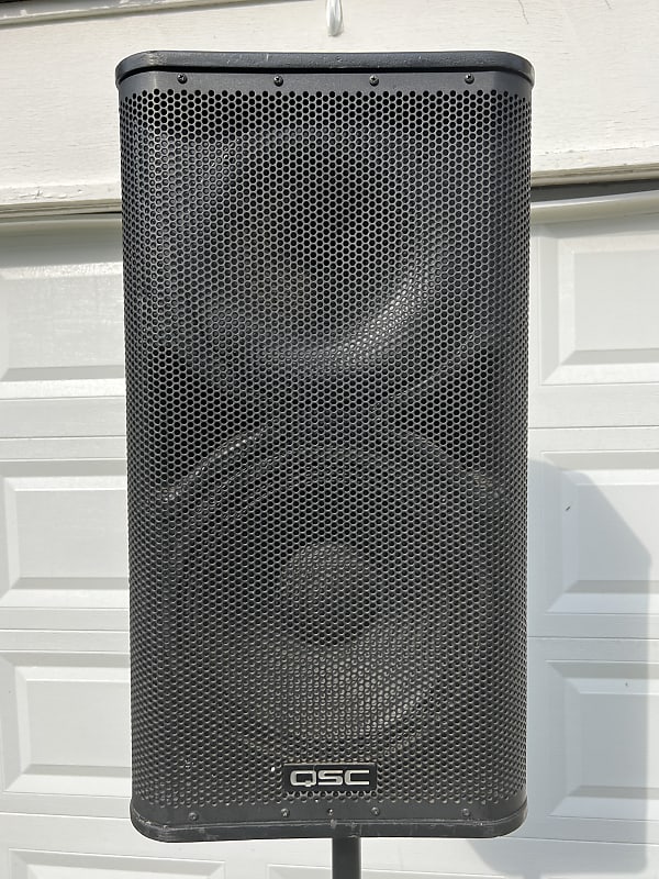 Qsc HPR122i | Reverb