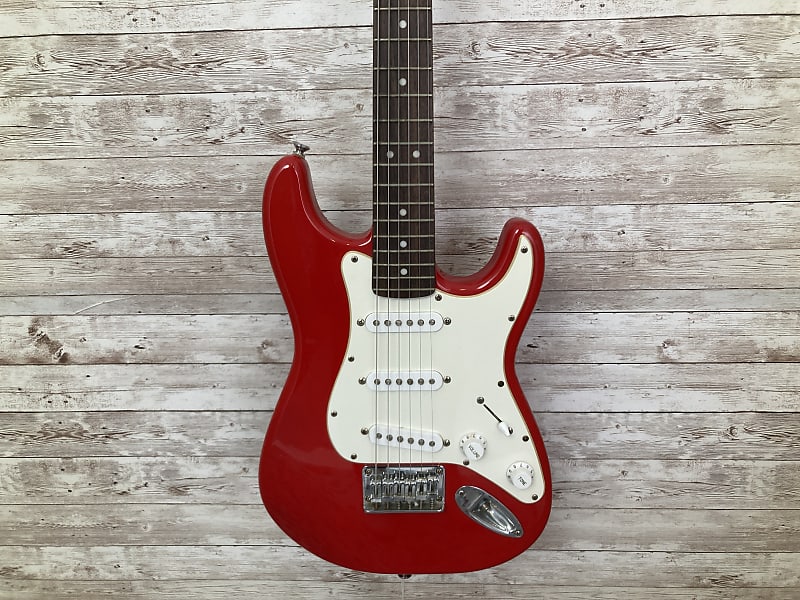 Used Squier MINI STRAT | Reverb