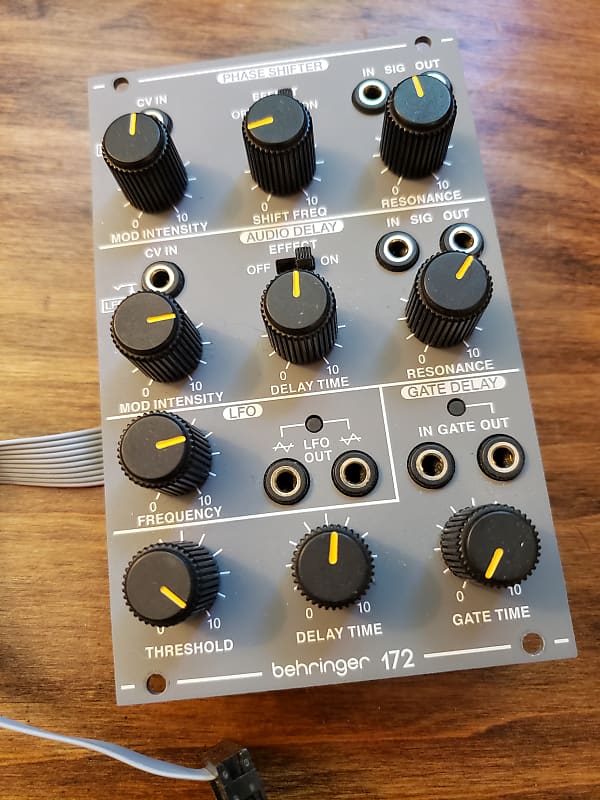 Behringer 172 Phase Shifter / Delay / LFO | Reverb