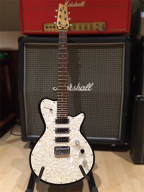 Godin Radiator w/Vintage Rickenbacker Pickups!! 90's Black | Reverb