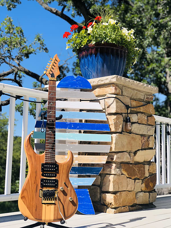 Raven West Guitar RG5000 Wooden | Reverb