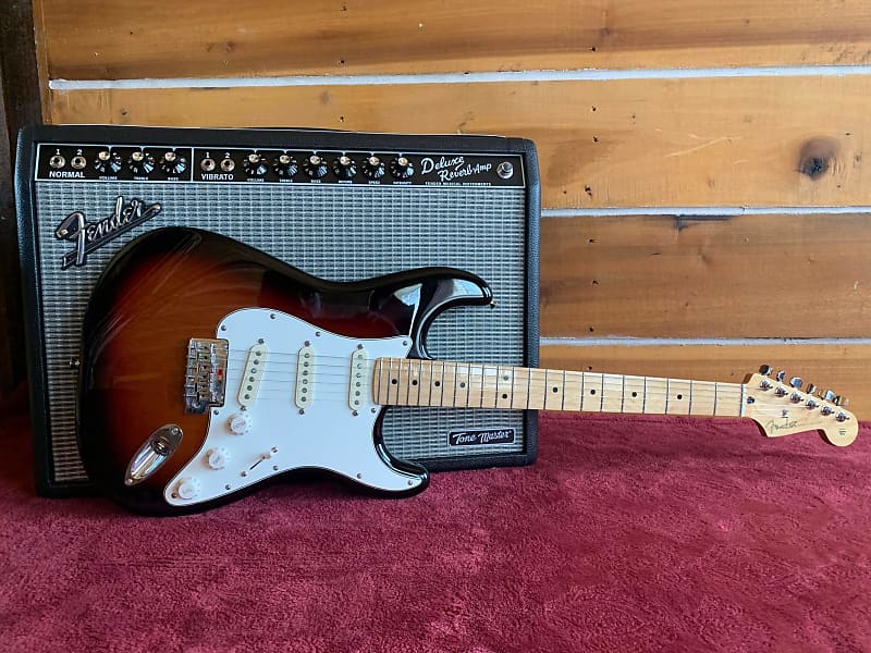 Fender Stratocaster 2021 Eric Clapton Mid-Boost with Fender | Reverb