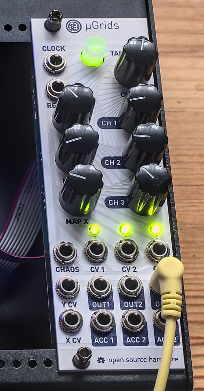Momo Modular uGrids 8HP | Mutable Instruments Grids Clone | Reverb