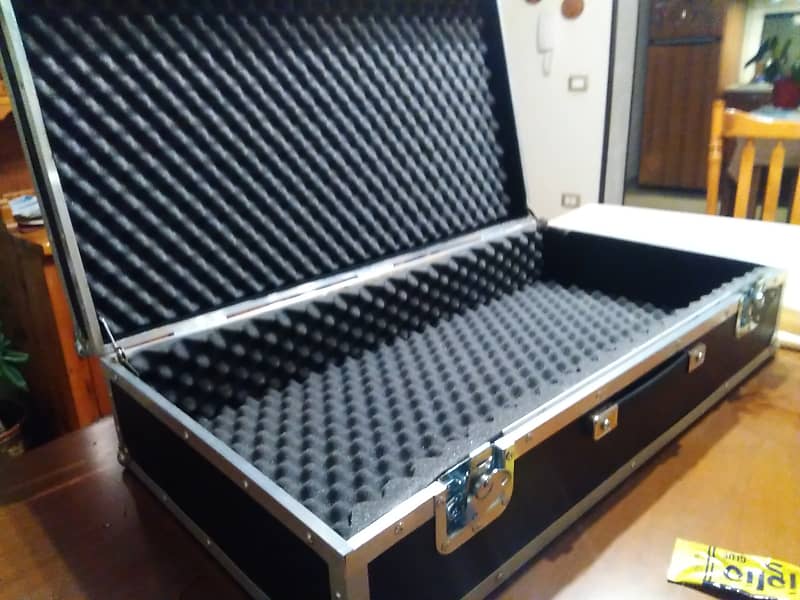 professional pedal board custom pedaltrain + case | Reverb