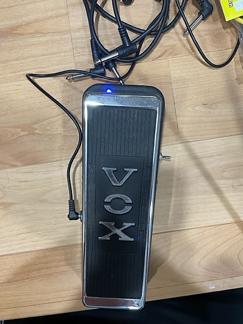 Vox V845 Classic Wah 2010s - Black modified with 9V and | Reverb